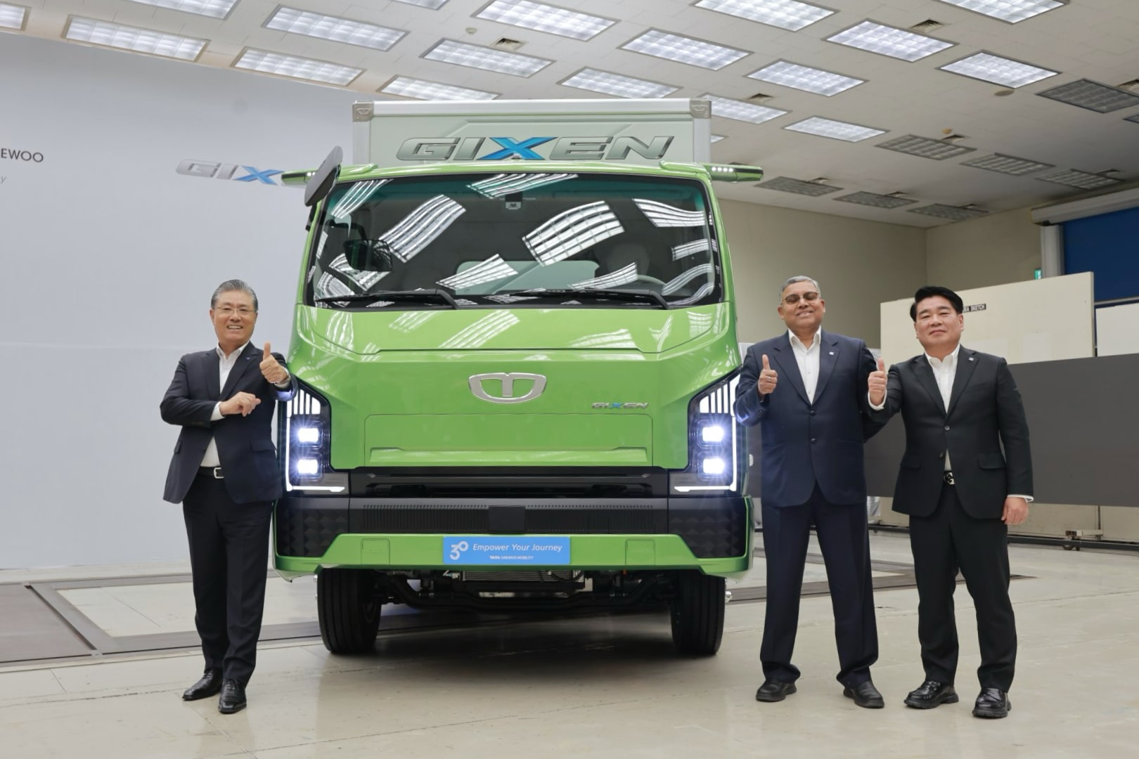 [국내 최초 공개] 타타대우 기쎈 – 2025년 상반기에 출시할 브랜드 첫 준중형 전기 트럭 – 제이슨류닷넷 jasonryu.net