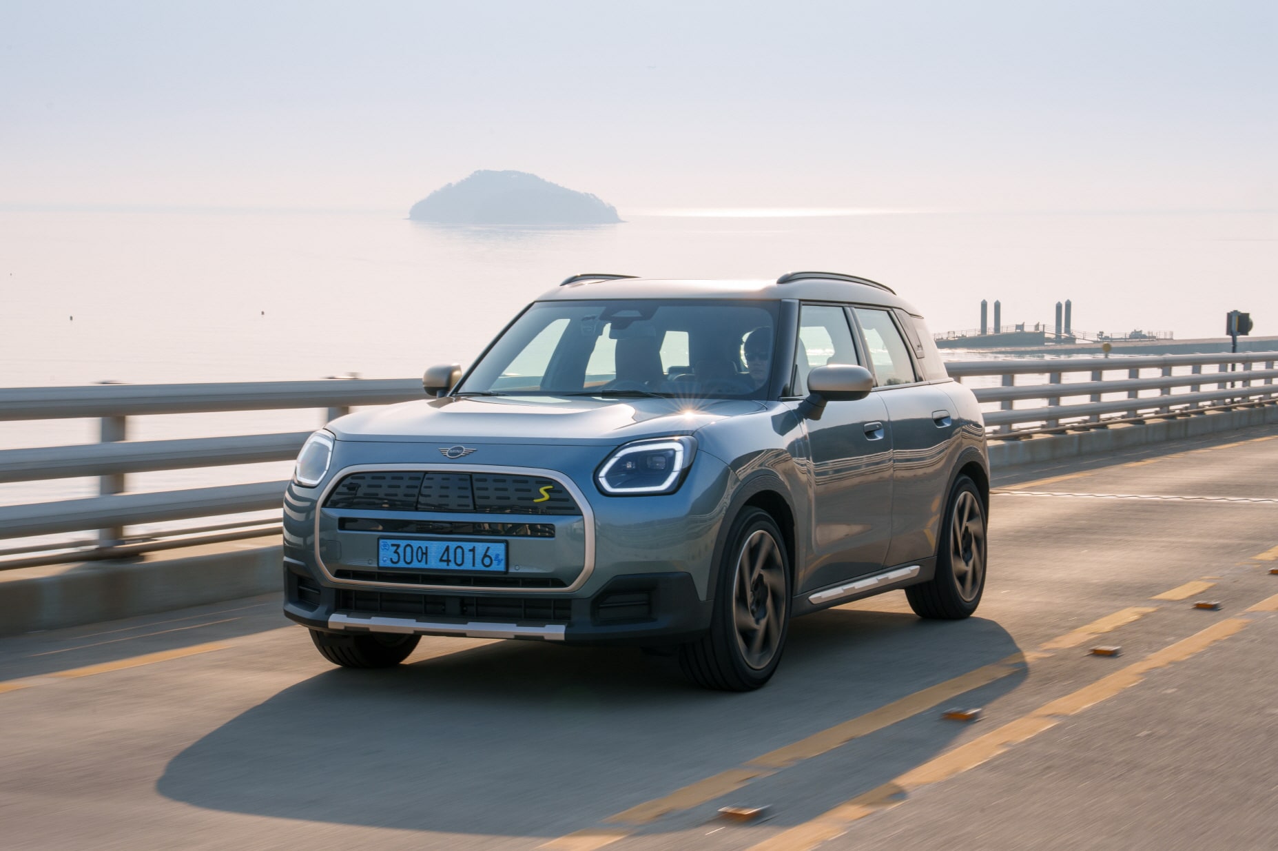 [새 차] 미니 컨트리맨 최초의 순수 전기 모델 – 더 뉴 올-일렉트릭 미니 컨트리맨 – 제이슨류닷넷 jasonryu.net