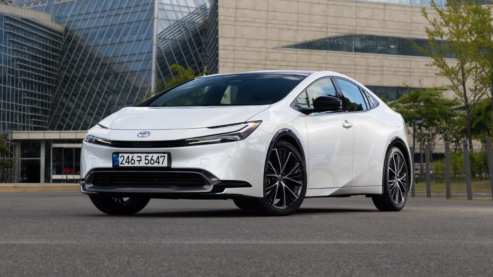 [새 차] ‘E-Four’ AWD 더한 토요타 간판 하이브리드 모델 – 토요타 프리우스 HEV AWD – 제이슨류닷넷 ...